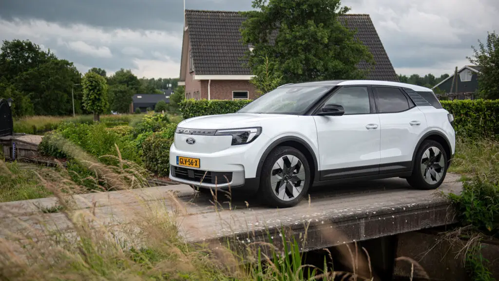 Article - Ford Explorer EV Extended Range RWD Premium (2025) - All cars ...